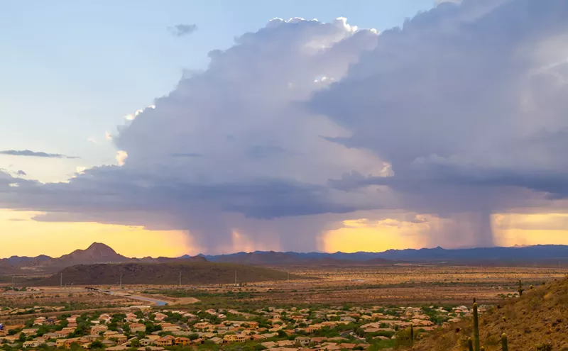 Massive Monsoon Rainstorm Thrashes Phoenix Roads, Floods Freeways ...