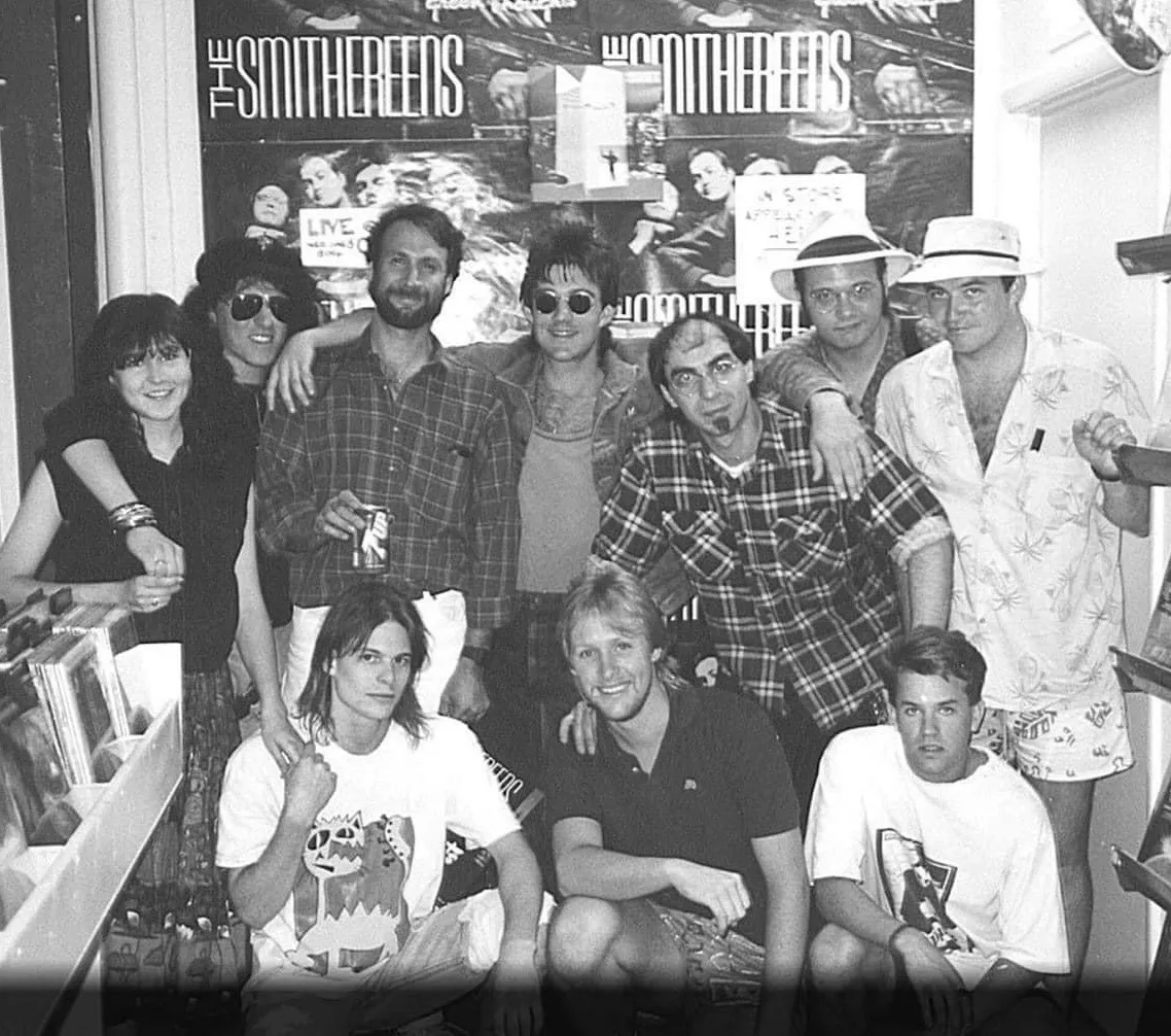 Why Gin Blossoms Frontman Robin Wilson Is Taking the Stage With The ...