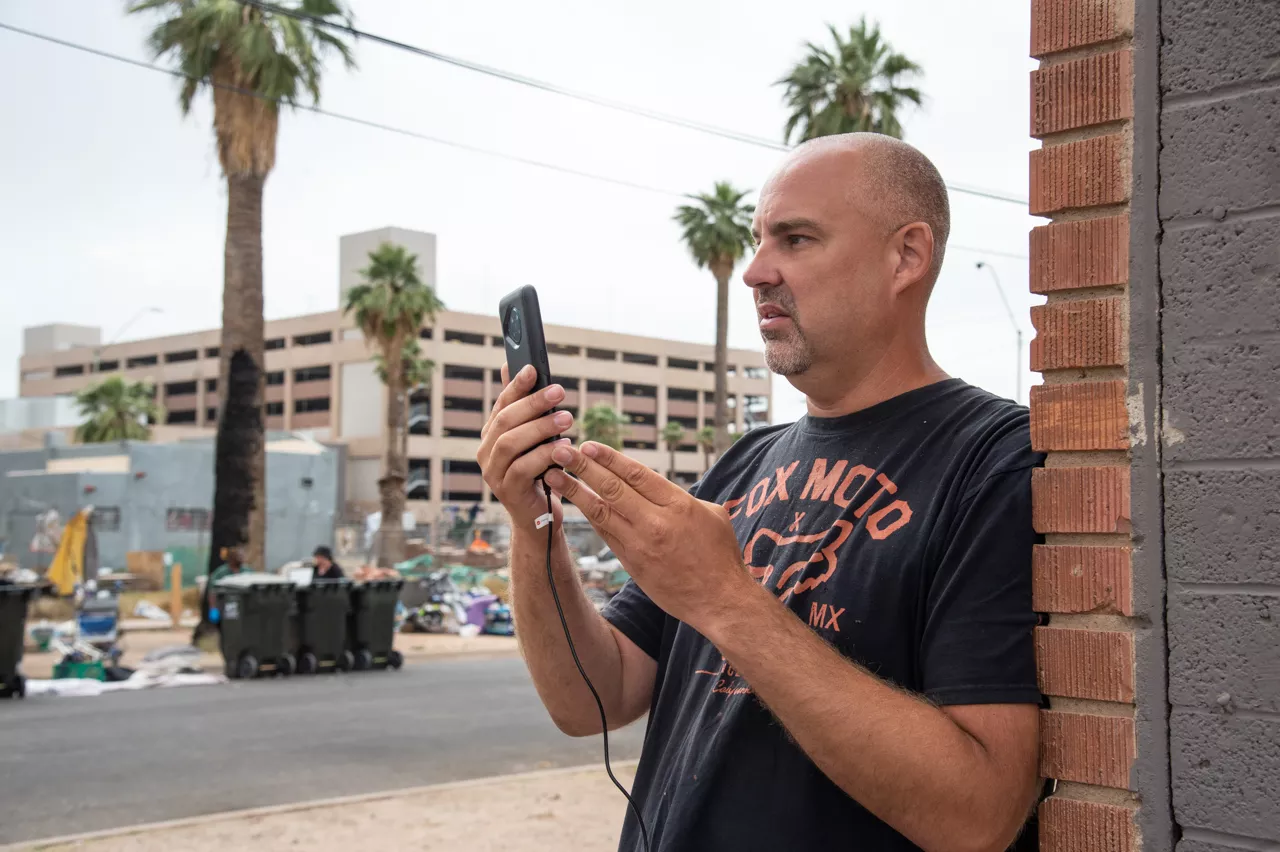 Block by block, the city removes homeless encampment | Phoenix New Times