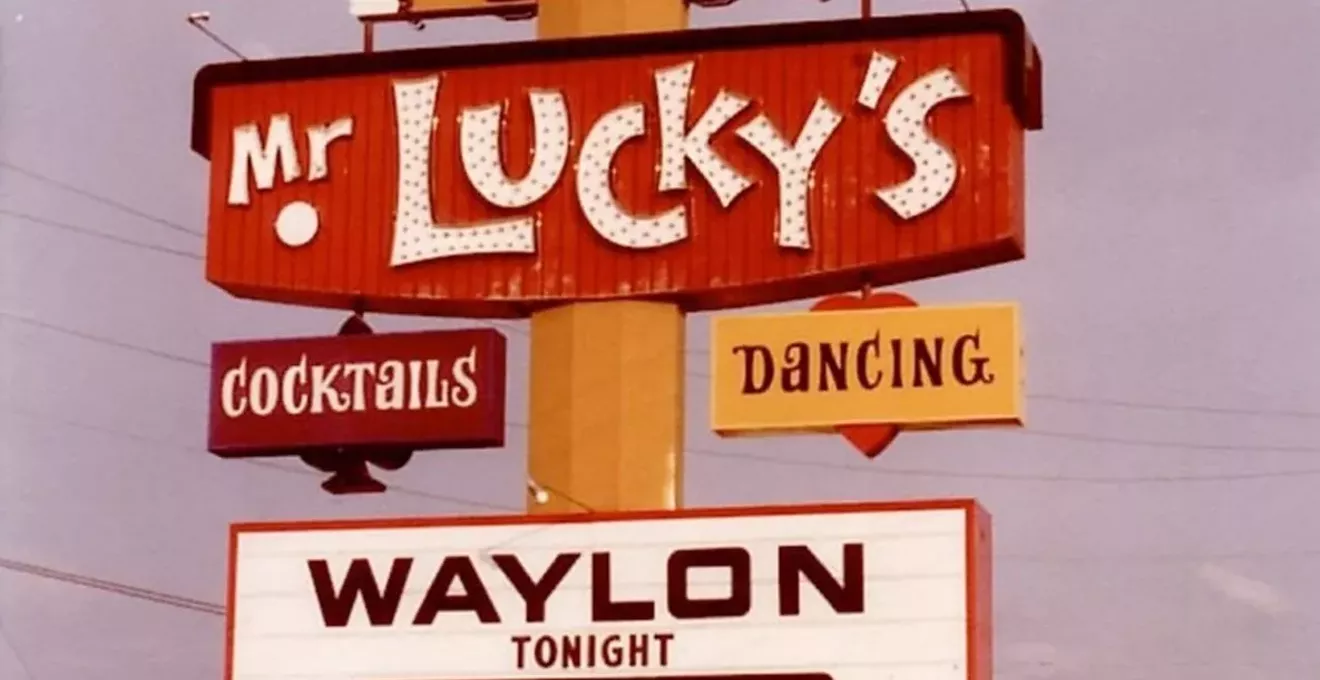 Watch Waylon Jennings perform at Mr. Lucky's in Phoenix in 1980 | Phoenix New Times